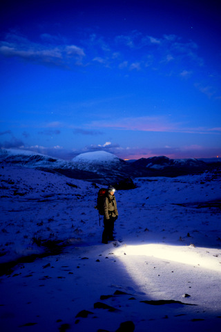 Types of Flashlights for Late Night Hiking and Camping Adventures ...